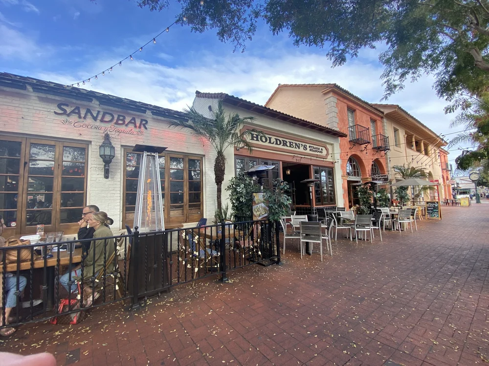 Spring architecture walk in Santa Barbara — Whole Widen World