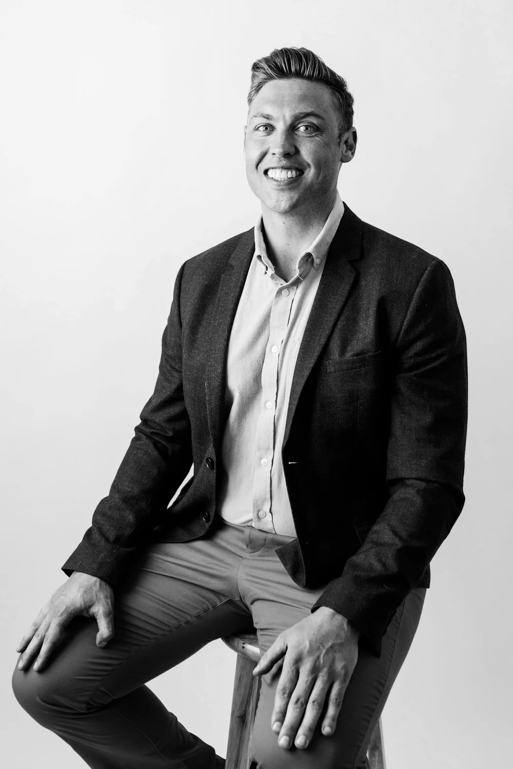 cv. — Daniel Riggs