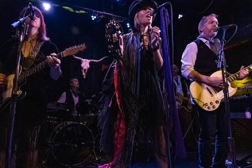 Photos — Wild Rumours - A Fleetwood Mac Experience
