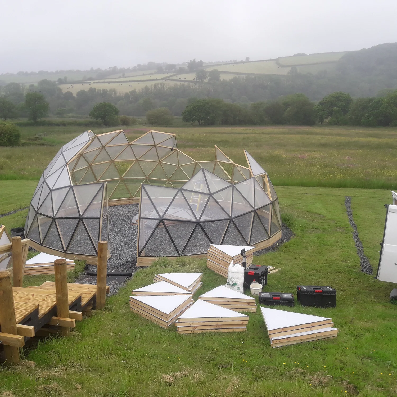 Debbies Dome - 5v 8m Diameter Geodesic Dome - Polycarbonate Glass ...