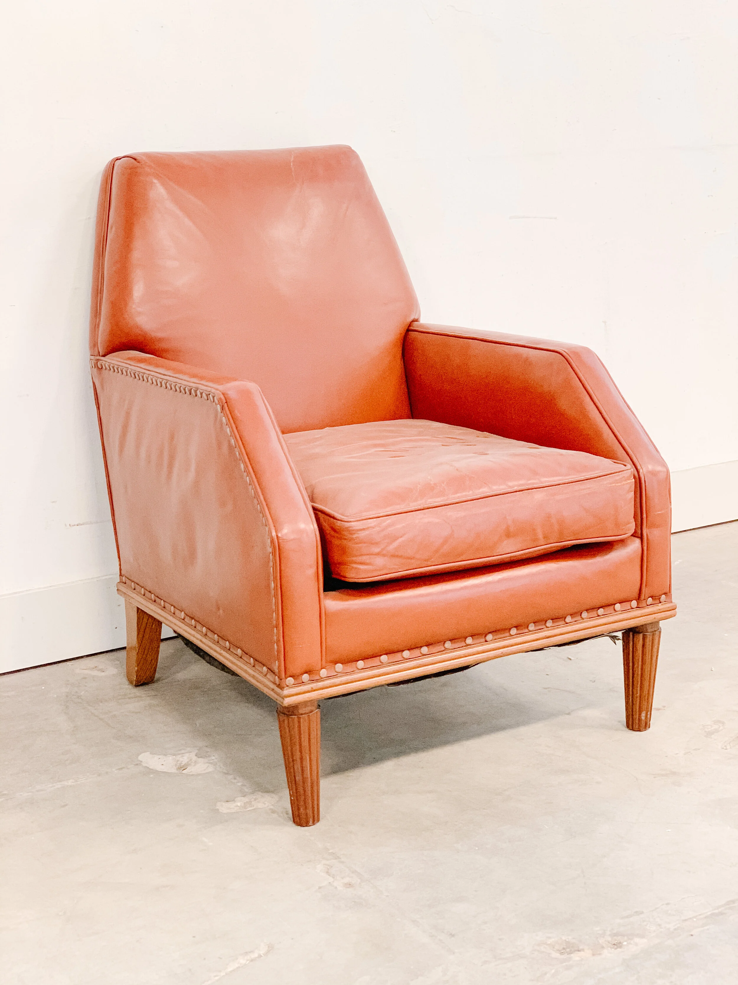 OCCASIONAL CHAIRS — Mrs. Howard Personal Shopper