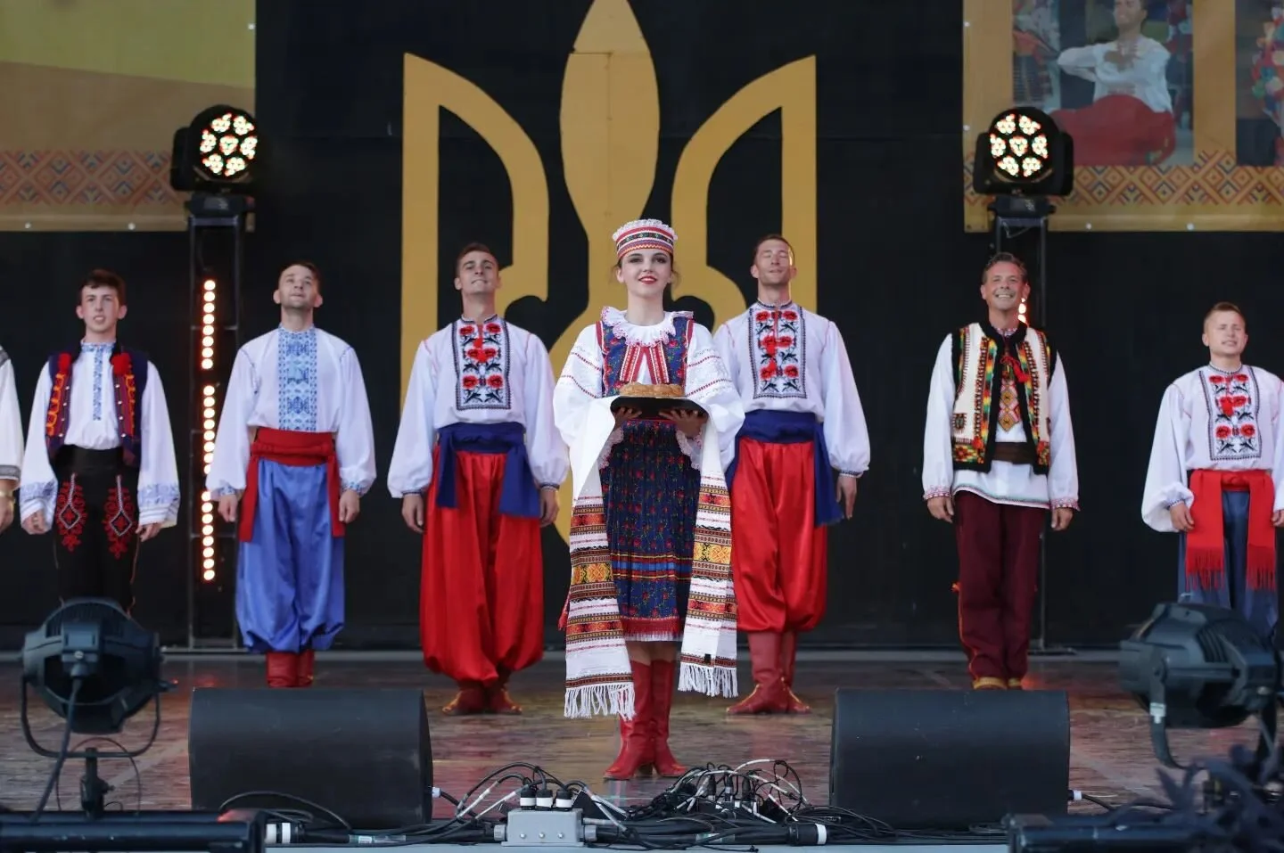 Desna Ukrainian Dance