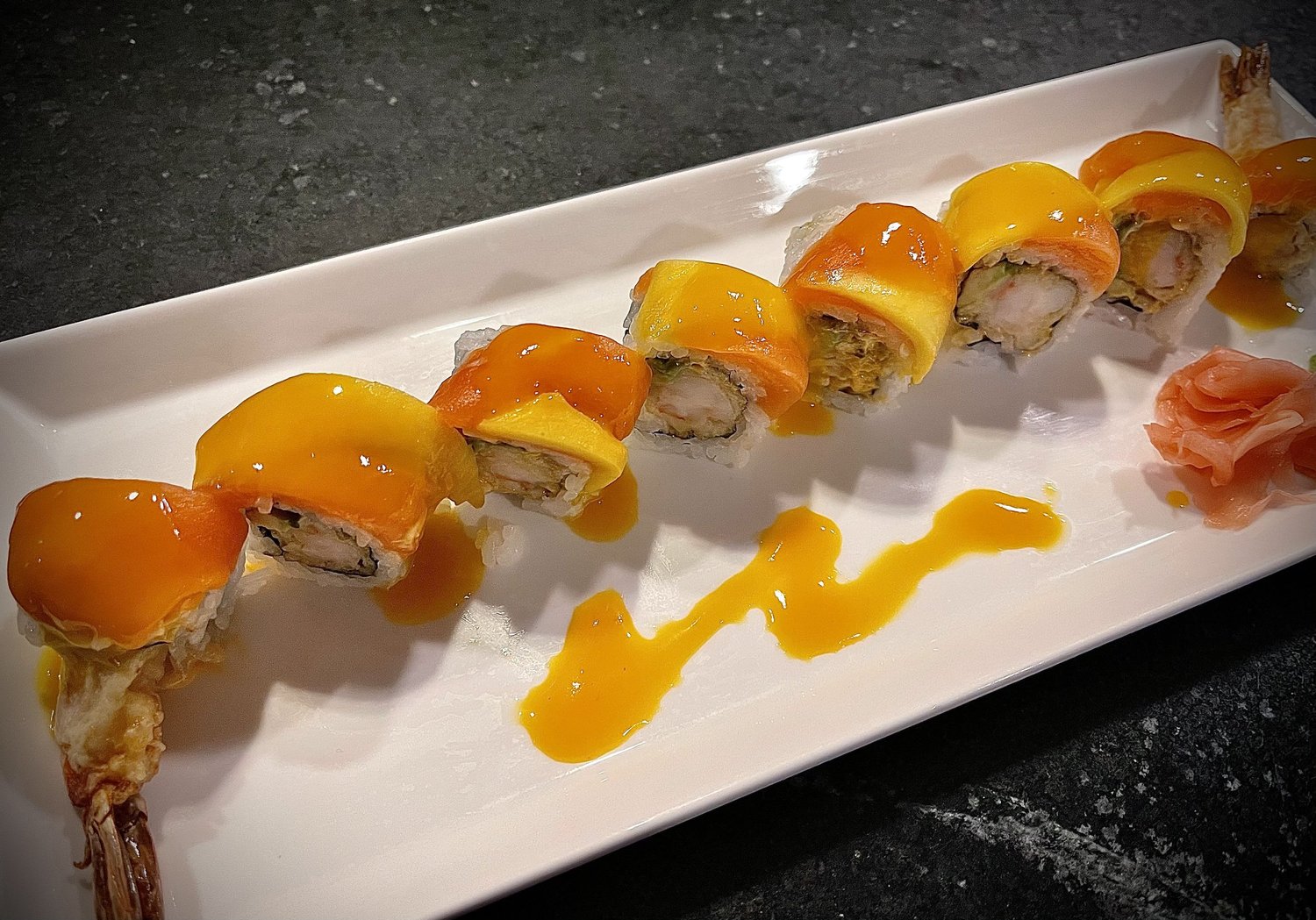 Sakura Restaurant & Bar