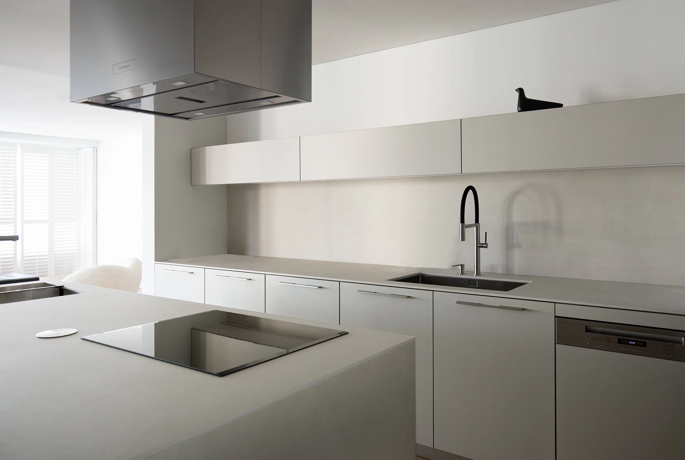 BROWN STONE LEGEND — KITCHEN LINO