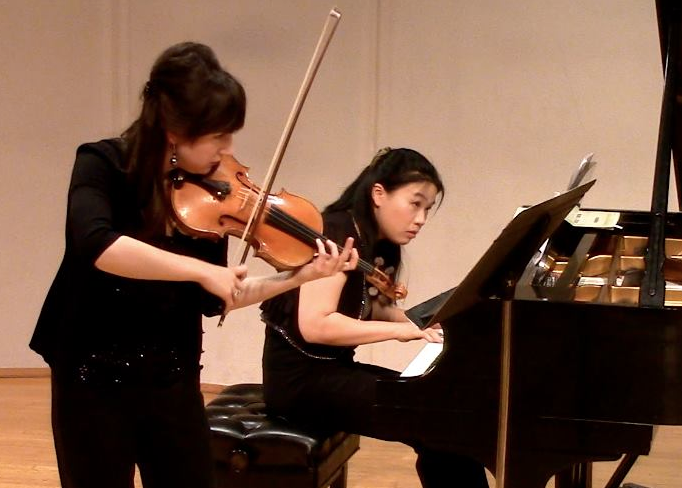 Performance — Elise Blake, Violin