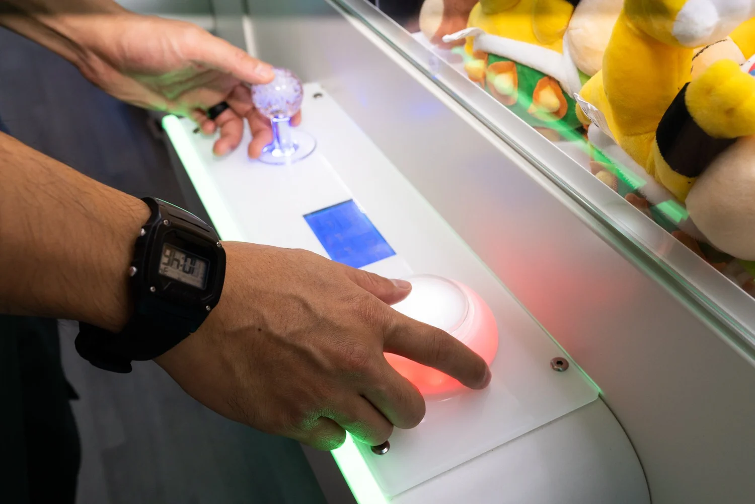 Business Spotlight: Stanley’s Claw Machines — Welcome to Chinatown