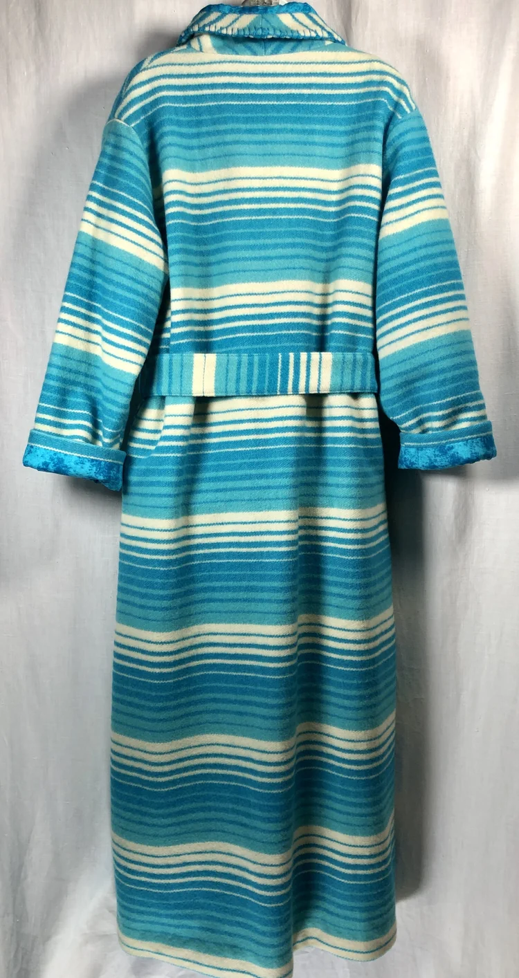 Handmade robes and dressing gowns — Robeology