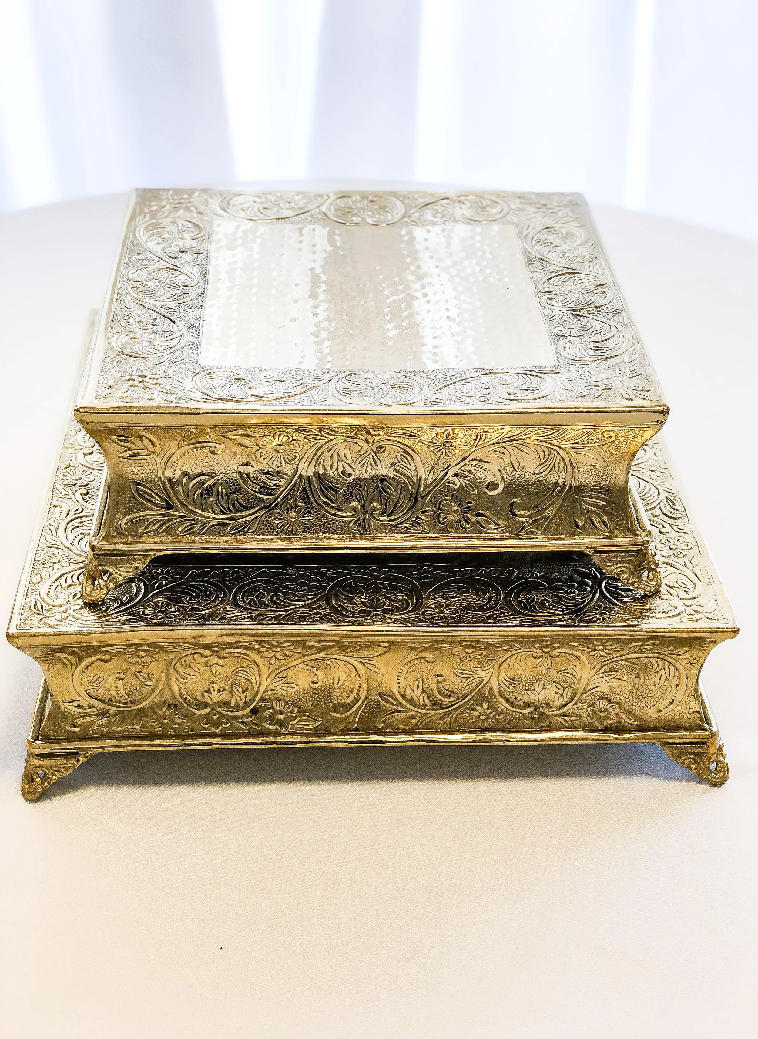 Gold Square Cake Stands — Party Time Party Supplies