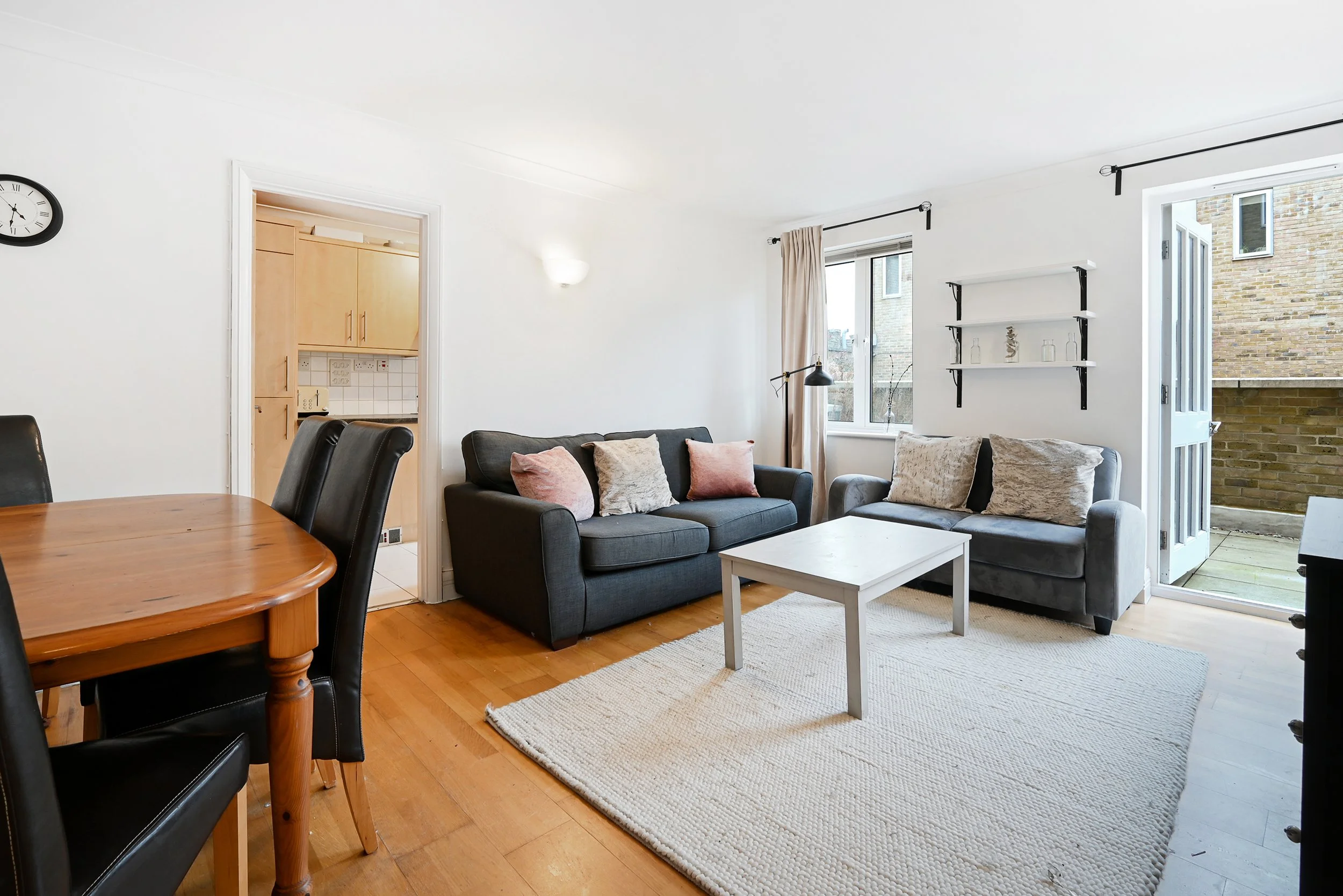 To Let — Radstock Property