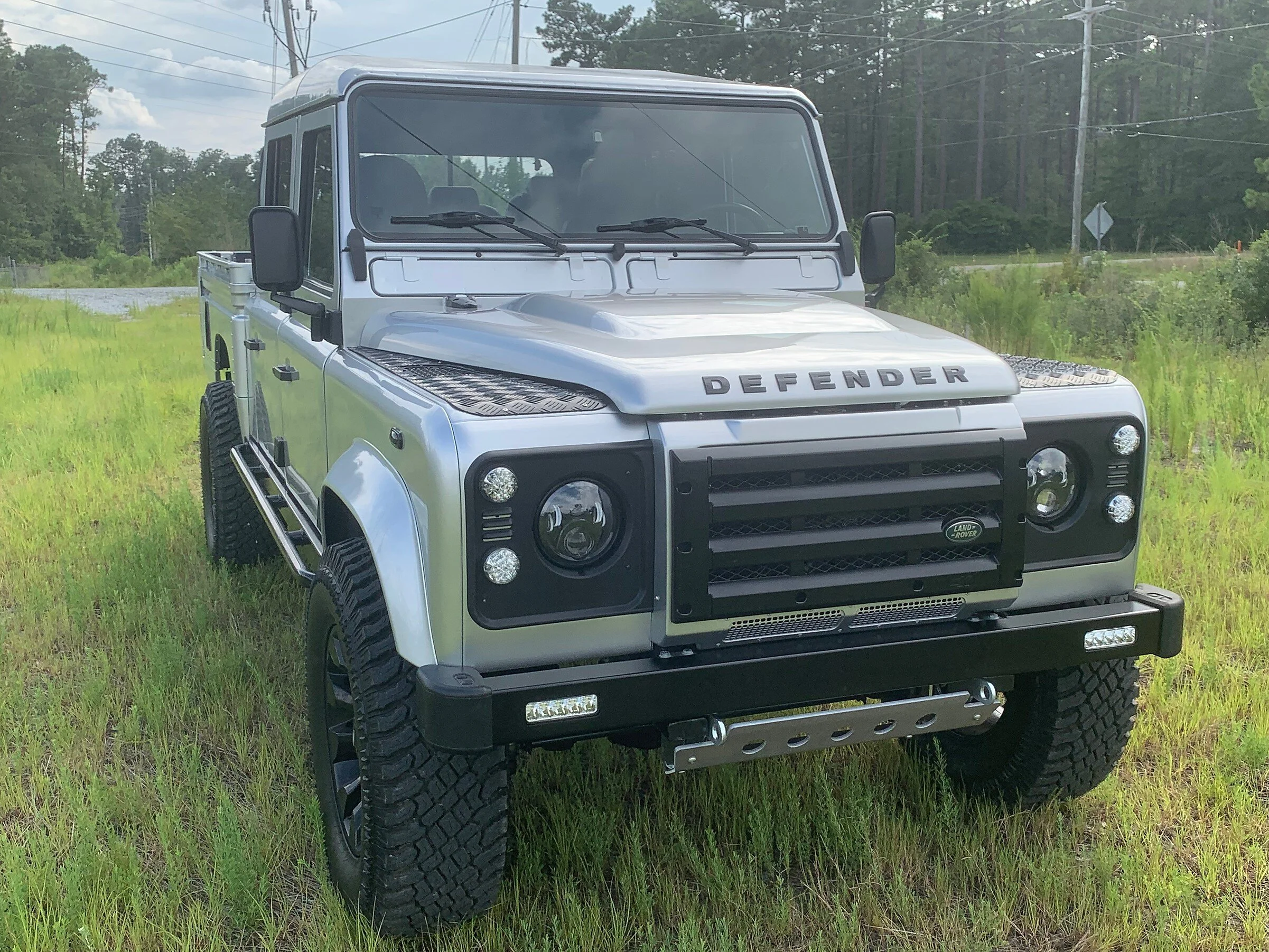 Land Rover Defender 130 Crew Cab