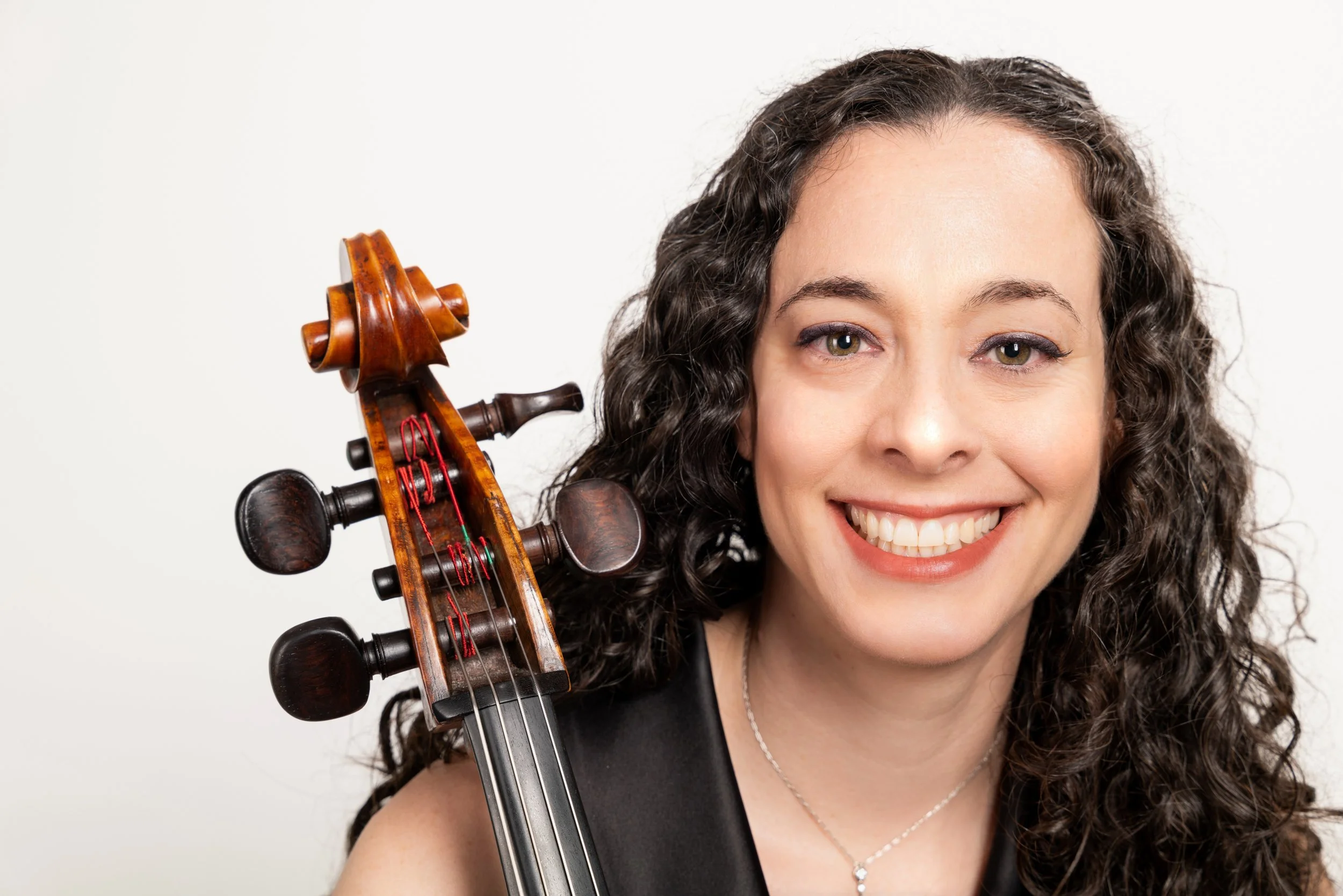 Diana Golden, Cellist