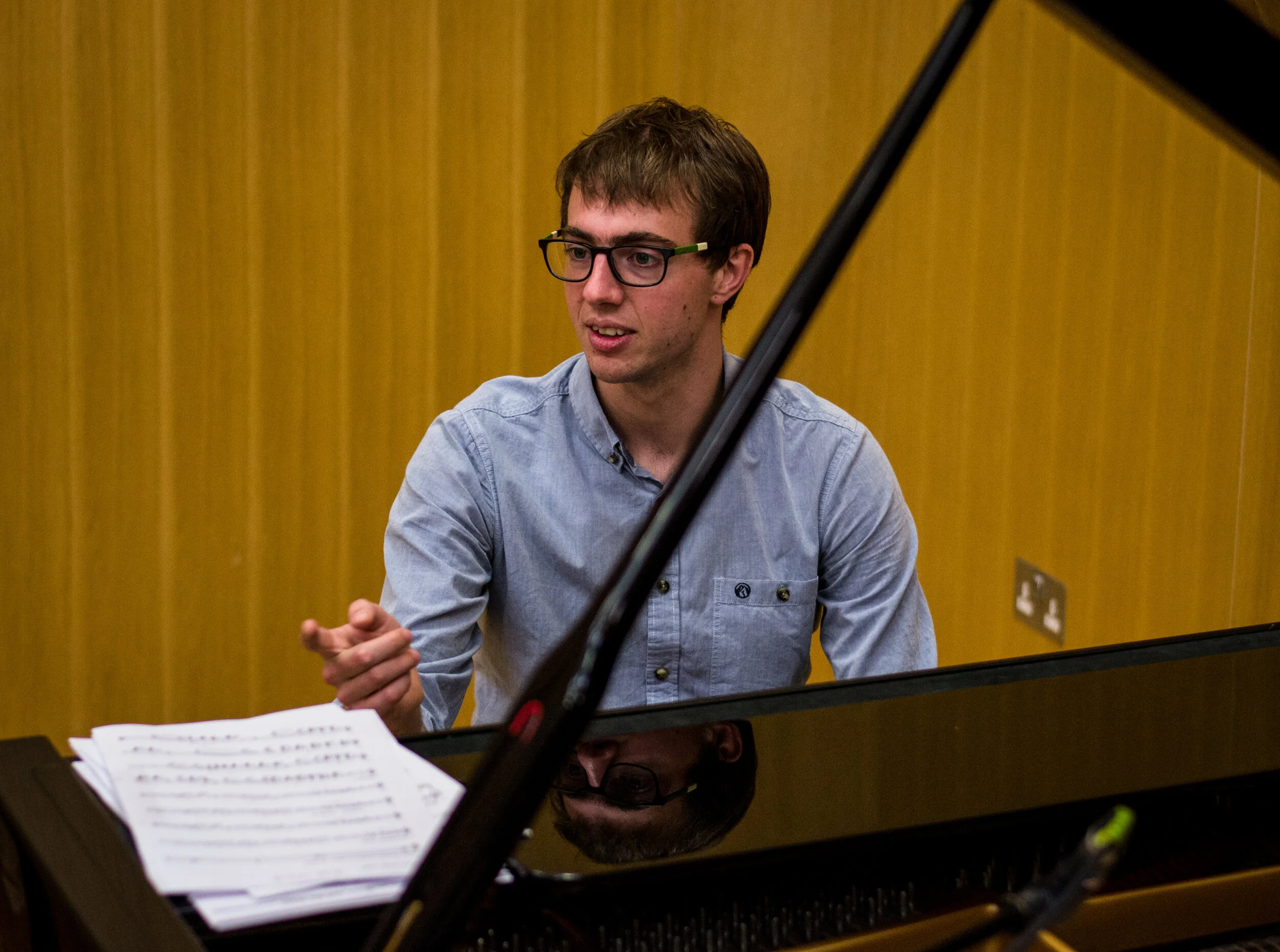 Bio — David Ferris