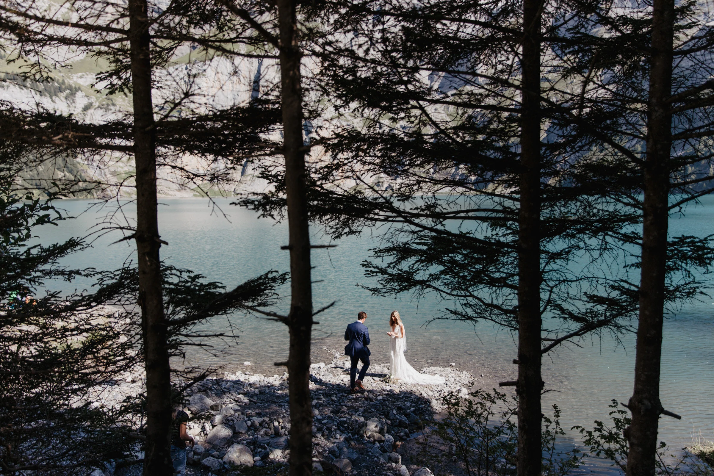 Elopement at famous Swiss lake — ELOPE IN SWITZERLAND