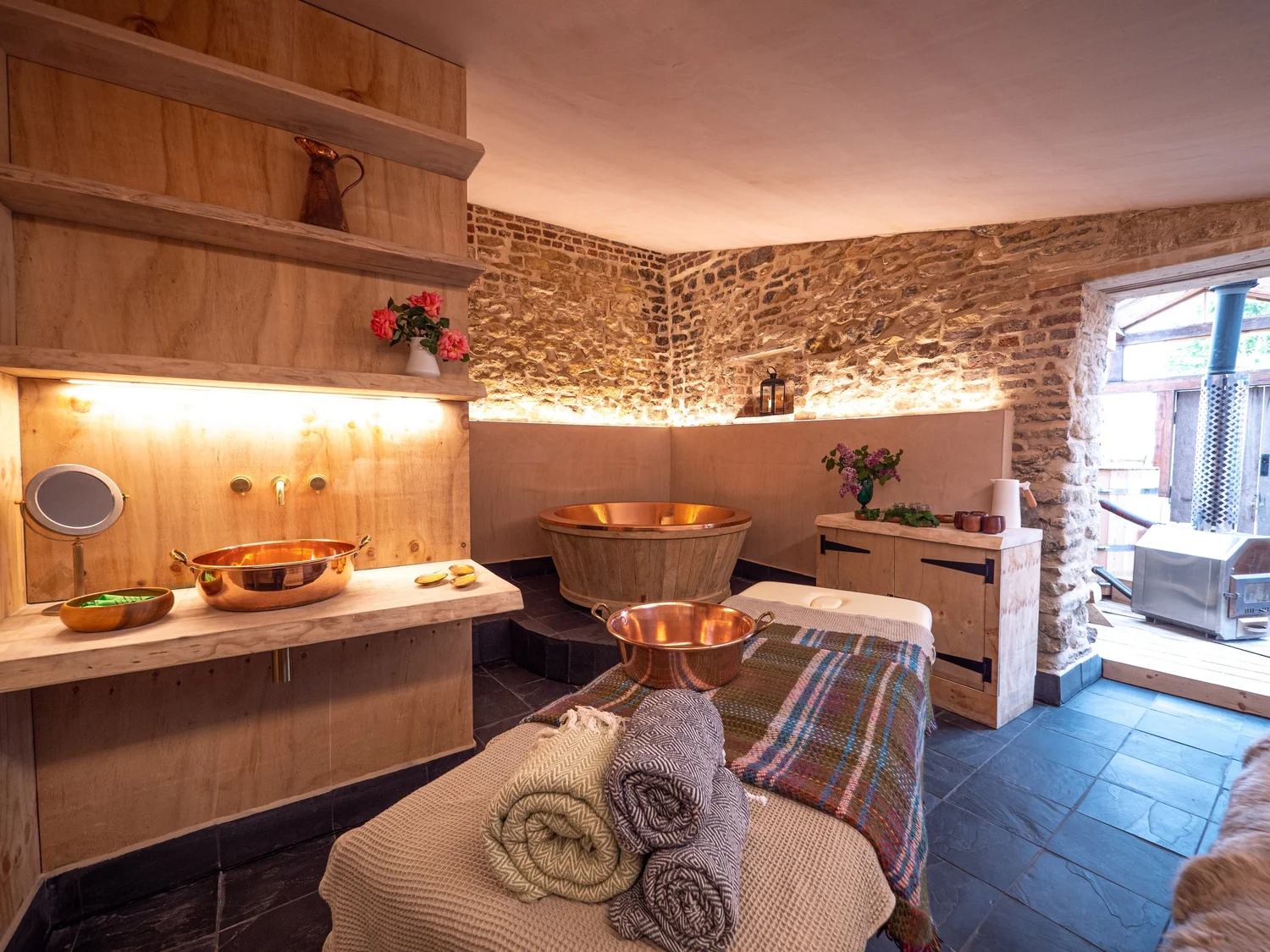 Sawcliffe Manor Country House - Hen Party House, DIY Wedding Venue, Bed ...