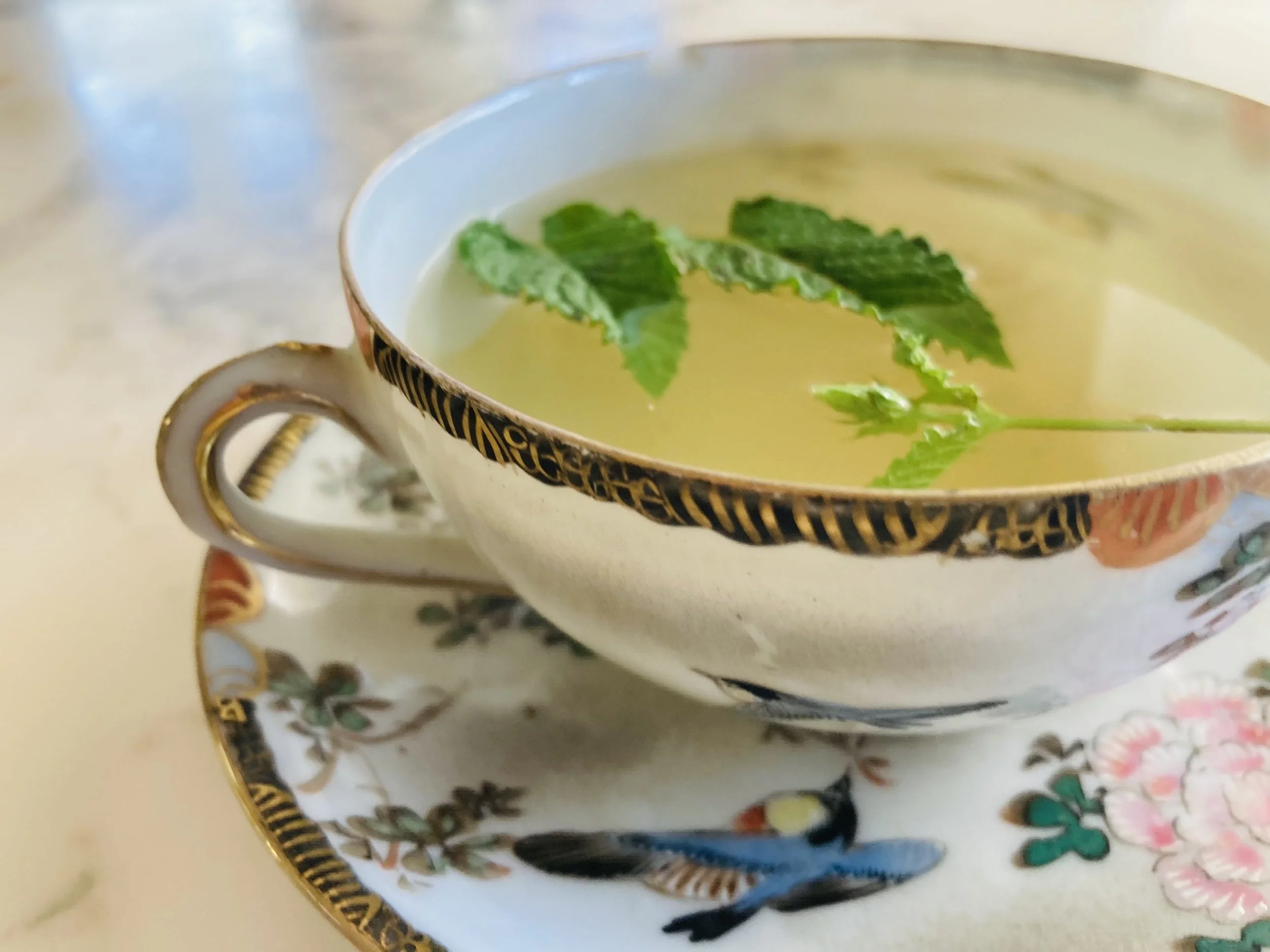 Trippy Fresh Peppermint SAGE Tea — Tomek Kalamaya
