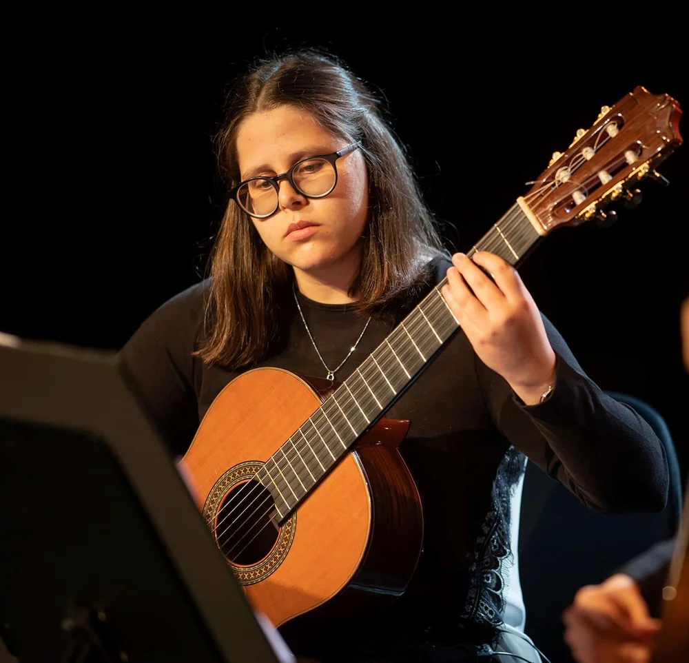 2024 Emerging Artist Residency — Ex-Aequo