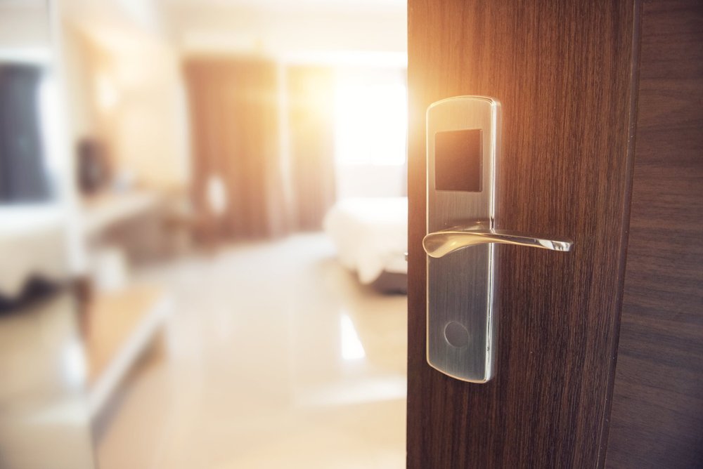How To Check Into And Check Out Of An Airbnb [Traveler's Guide ...