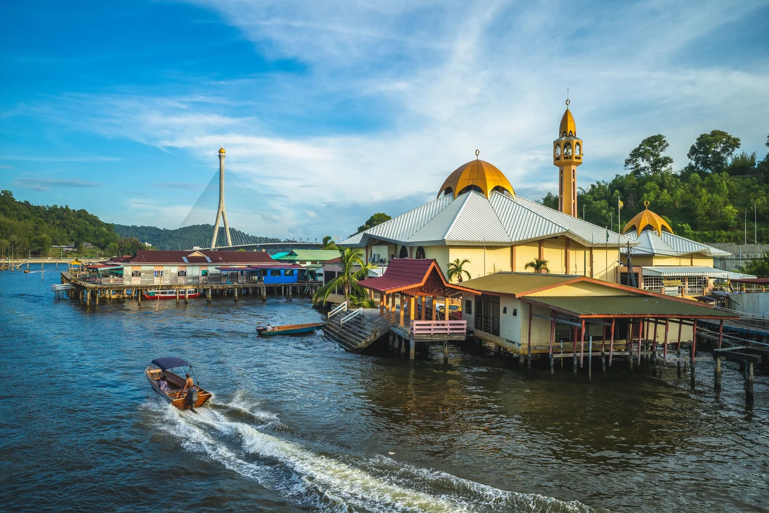 Kampong Ayer: Travel Guide To The World's Largest Water Village [Venice ...