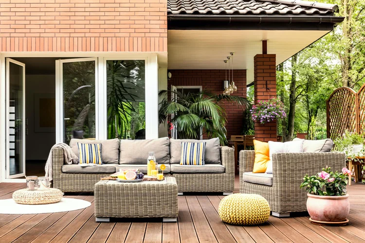 What Is A Bed And Breakfast? [Traveler's Guide, FAQ] - TRVLGUIDES ...