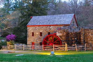 Guest Houses vs. Hotels Comparison [Atmosphere, Price, Safety ...