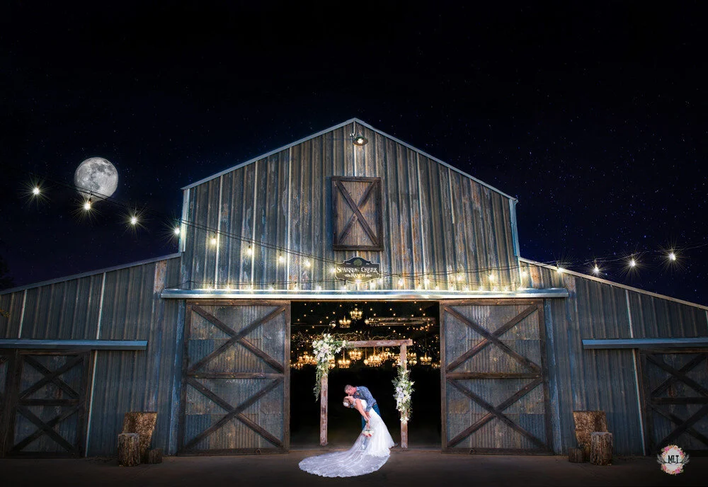 Rustic Barn Weekend Wedding in Texas — The Barn at Sparrow Creek Ranch