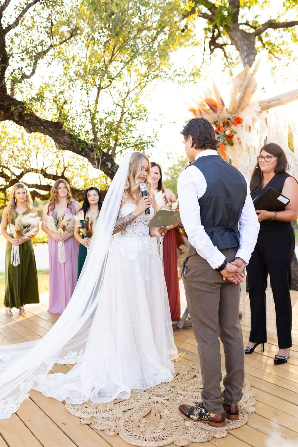 Weekend Wedding Venue DFW| Why The Barn at Sparrow Creek Ranch is the ...