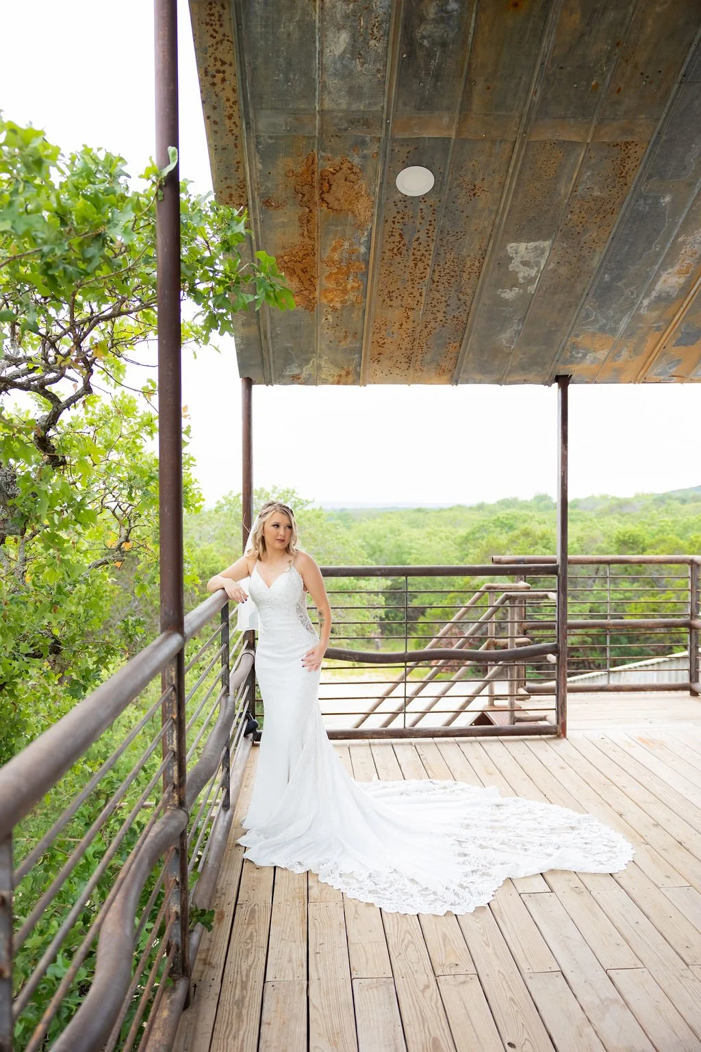 Tia’s Western Wedding Bridals at Sparrow Creek Ranch - Wedding Venue ...