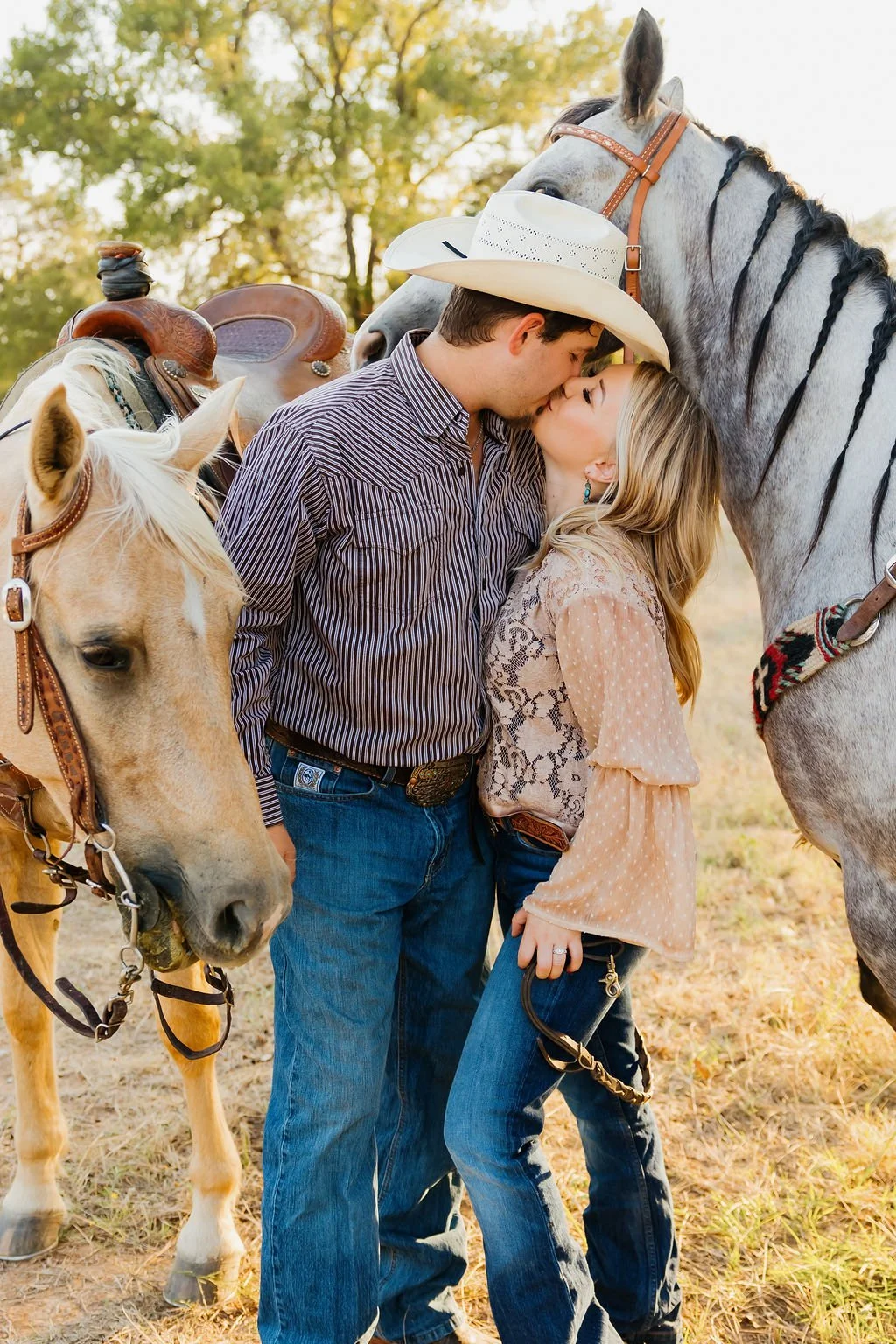 Engagement Photos with Horses: Cowboy Romance at Sparrow Creek Ranch ...
