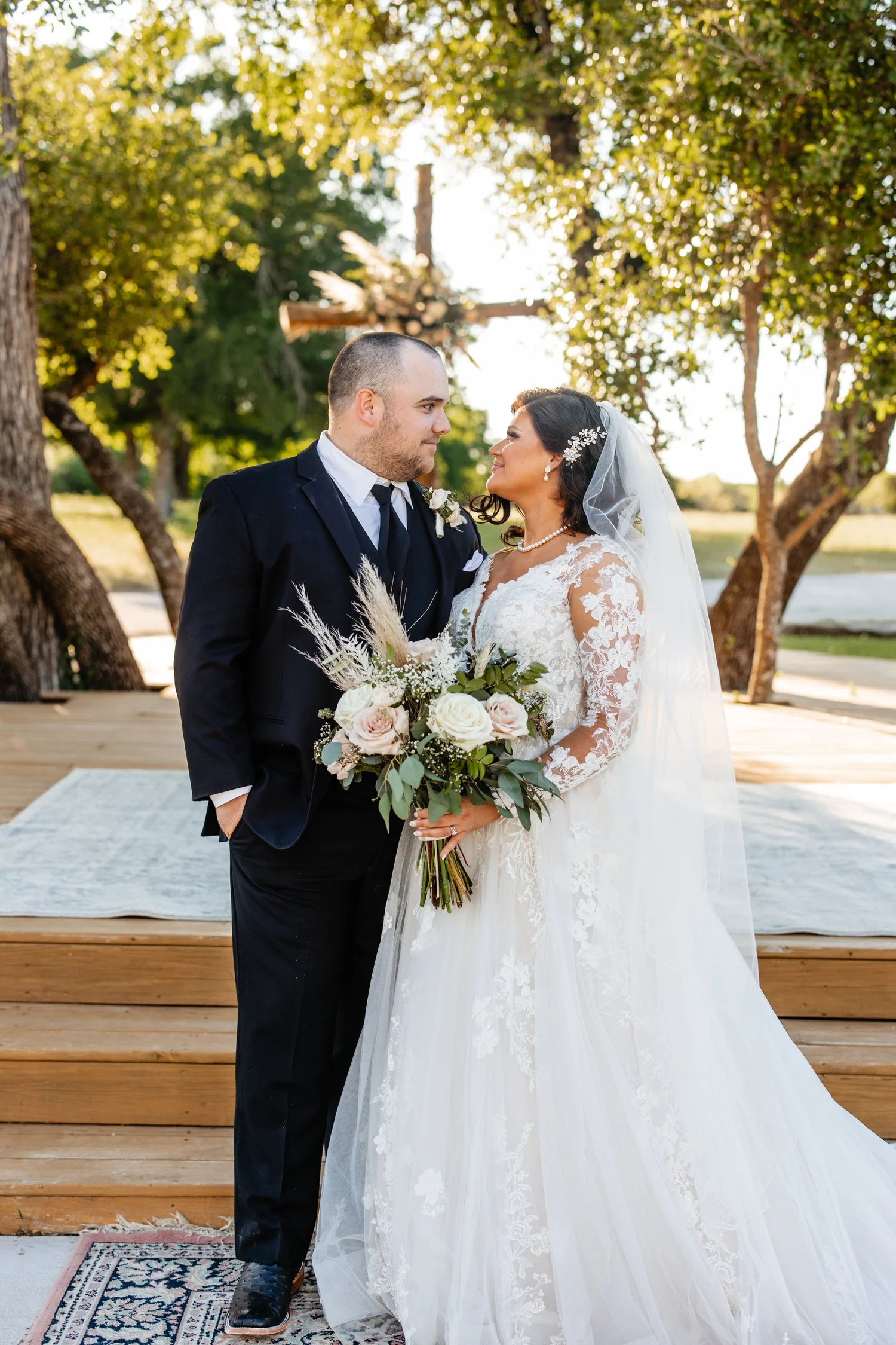 Rustic-Elegance a Timeless Wedding for The Hogans: North Texas Ranch ...