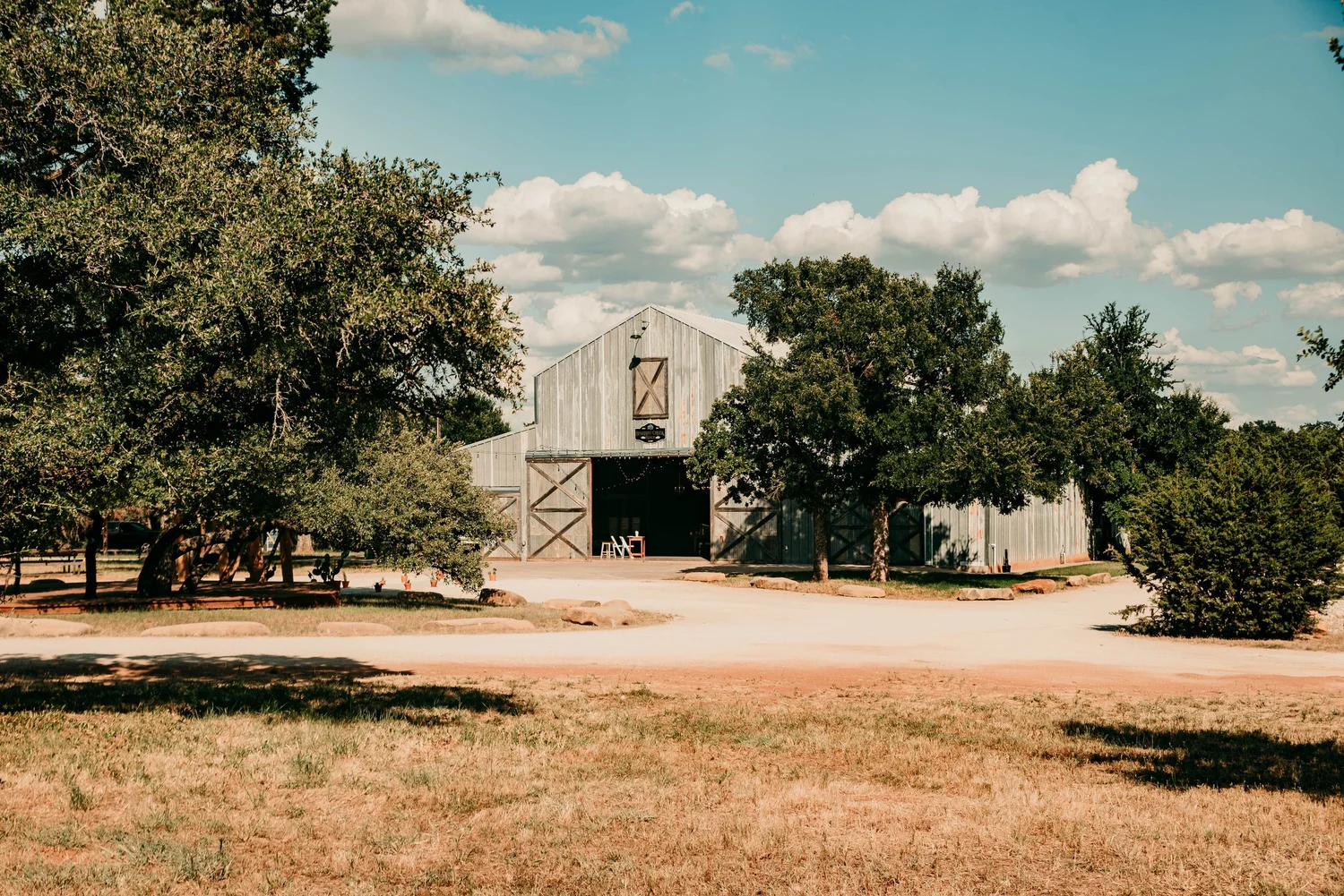 Terracotta and Desert Wedding Inspiration | Feathers, Southwestern ...