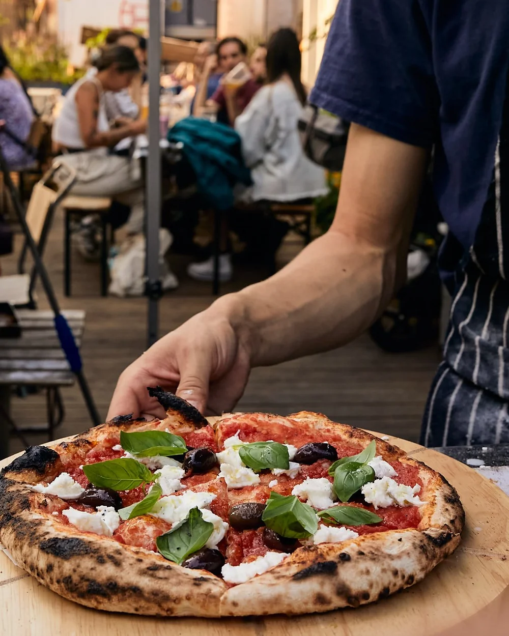 Dalston Cafe — The Dusty Knuckle