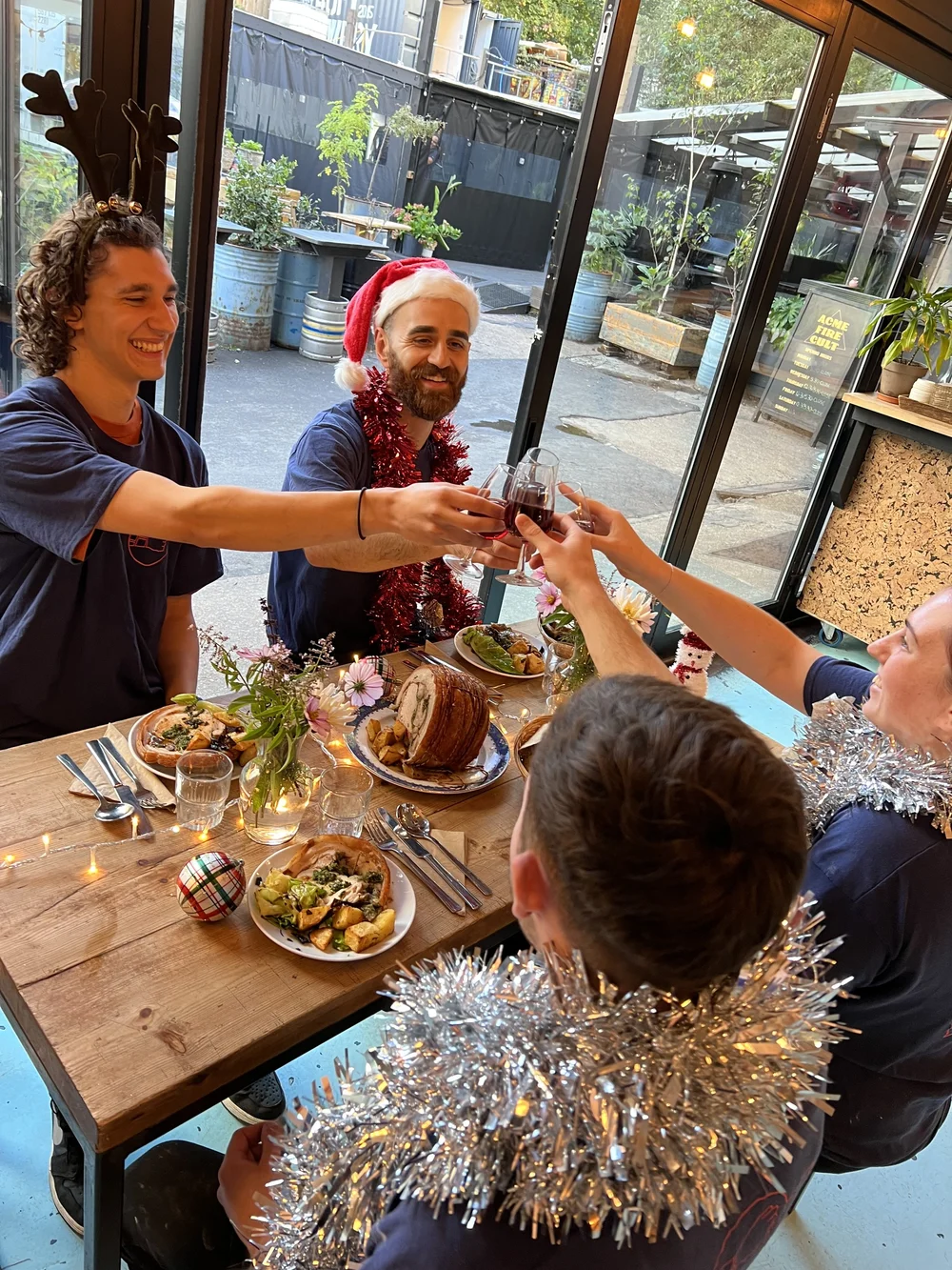 Careers — The Dusty Knuckle