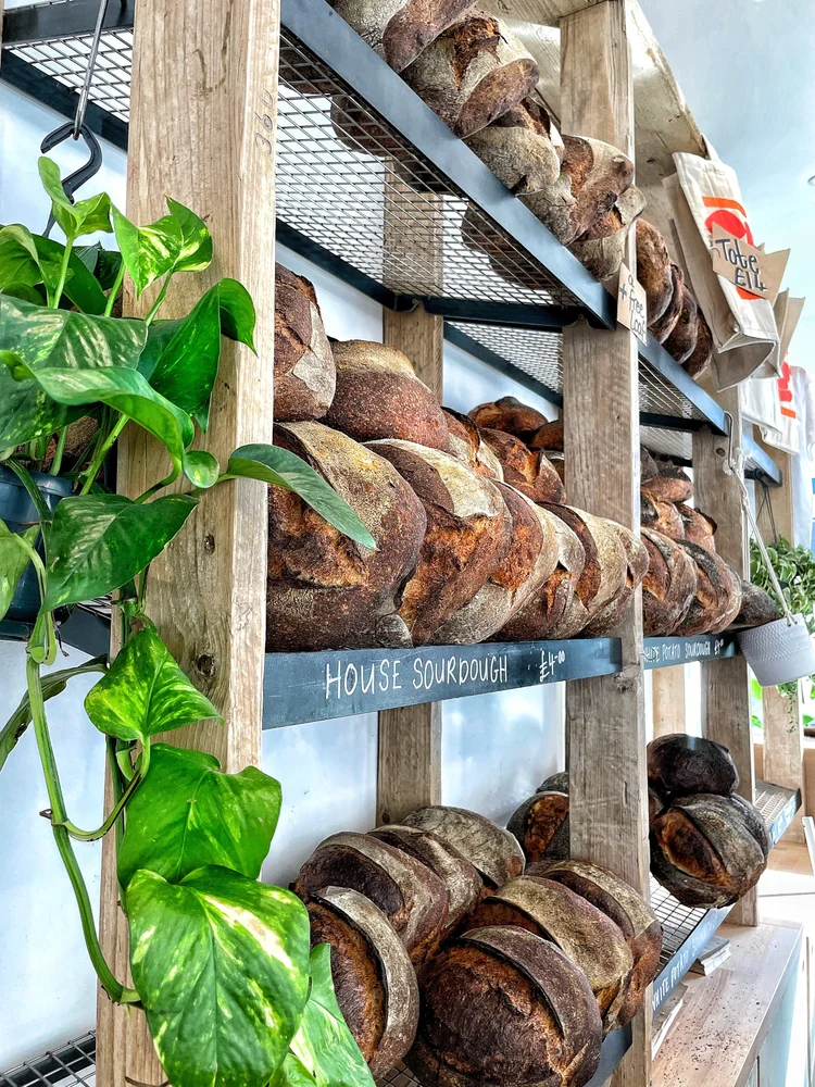 Harringay Cafe — The Dusty Knuckle