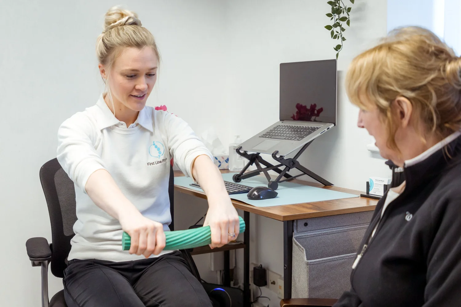 Wrist Injuries: Fractures, dislocations and wrist sprains - First Line ...