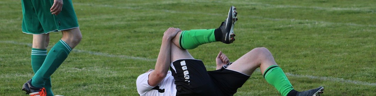 What should I do after a knee dislocation? - First Line Physio