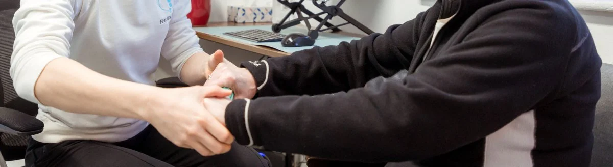 Repetitive Strain Injuries of the wrist and hand - First Line Physio