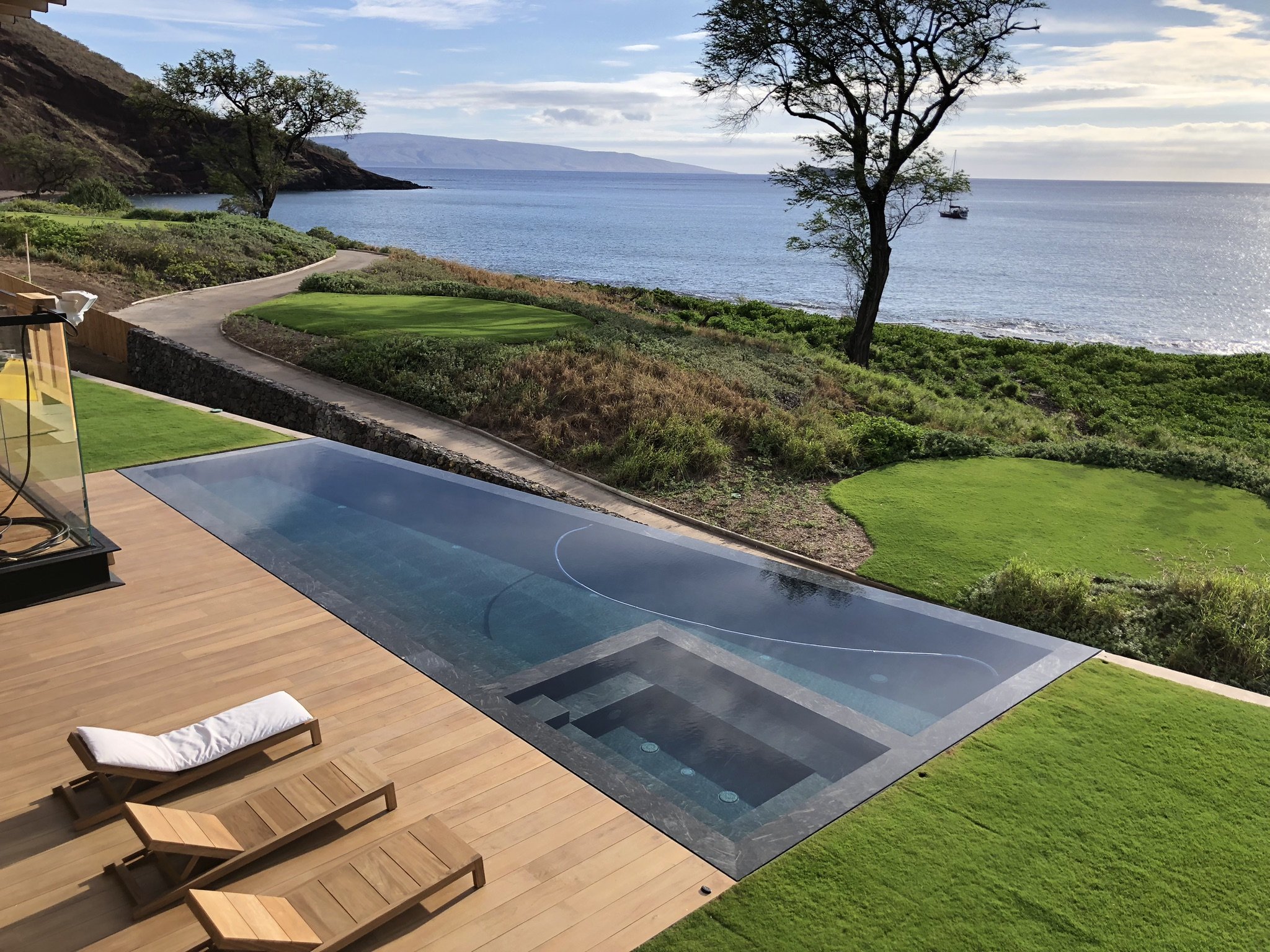 Maui Pool — Cooritalia