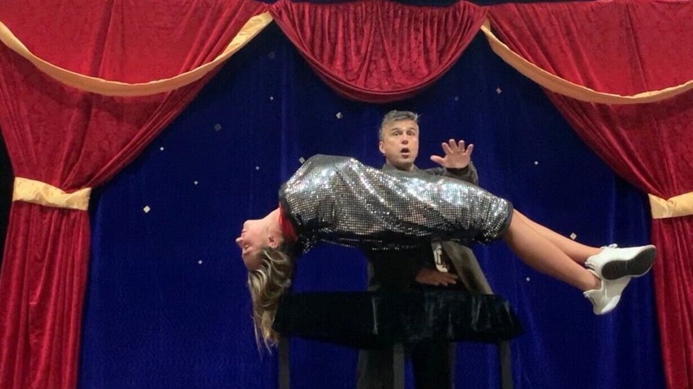 Services 1 — Magic Fred Show - Magic Fred The Magician