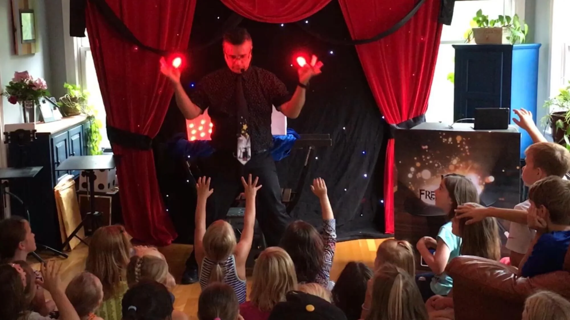 Magic Fred Show - Magic Fred The Magician