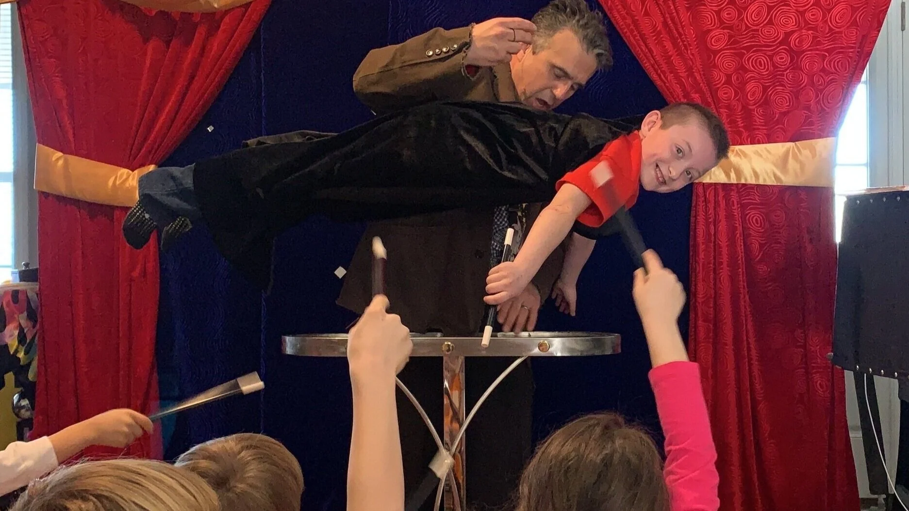 Magic Fred Show - Magic Fred The Magician