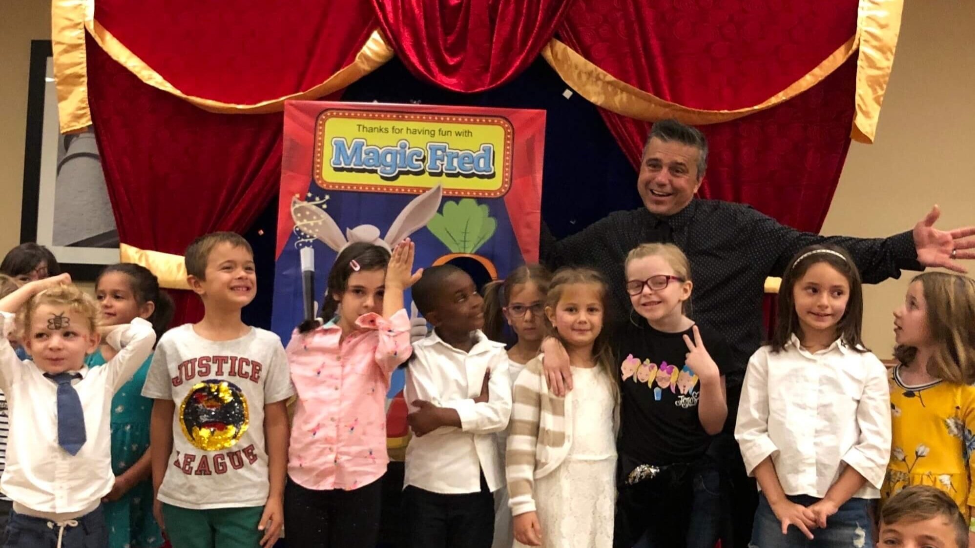 Magic Fred Show - Magic Fred The Magician