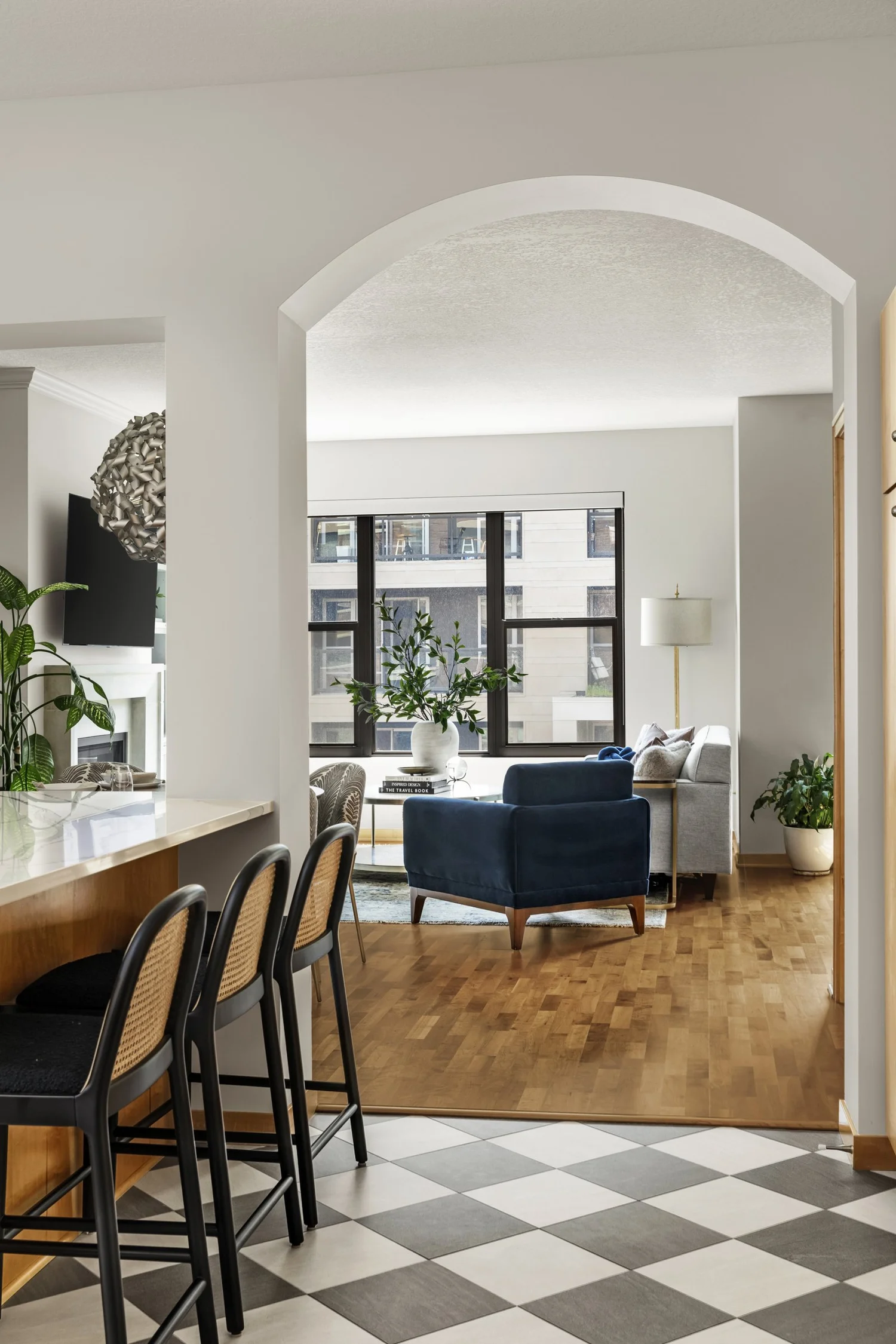 Downtown Euro Chic | Minneapolis, MN — Mix Home
