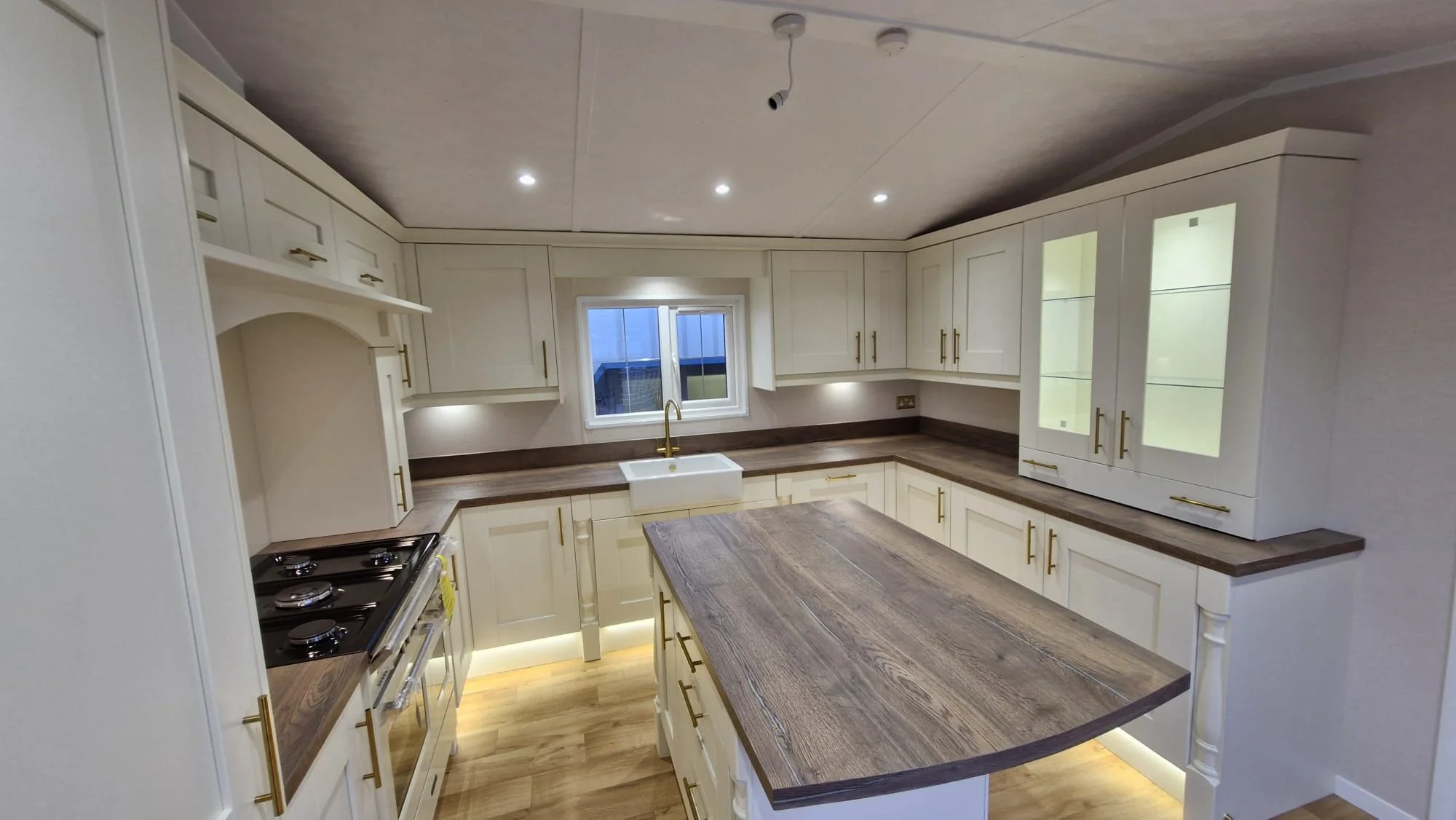 REGENT LUXURY MOBILE HOMES