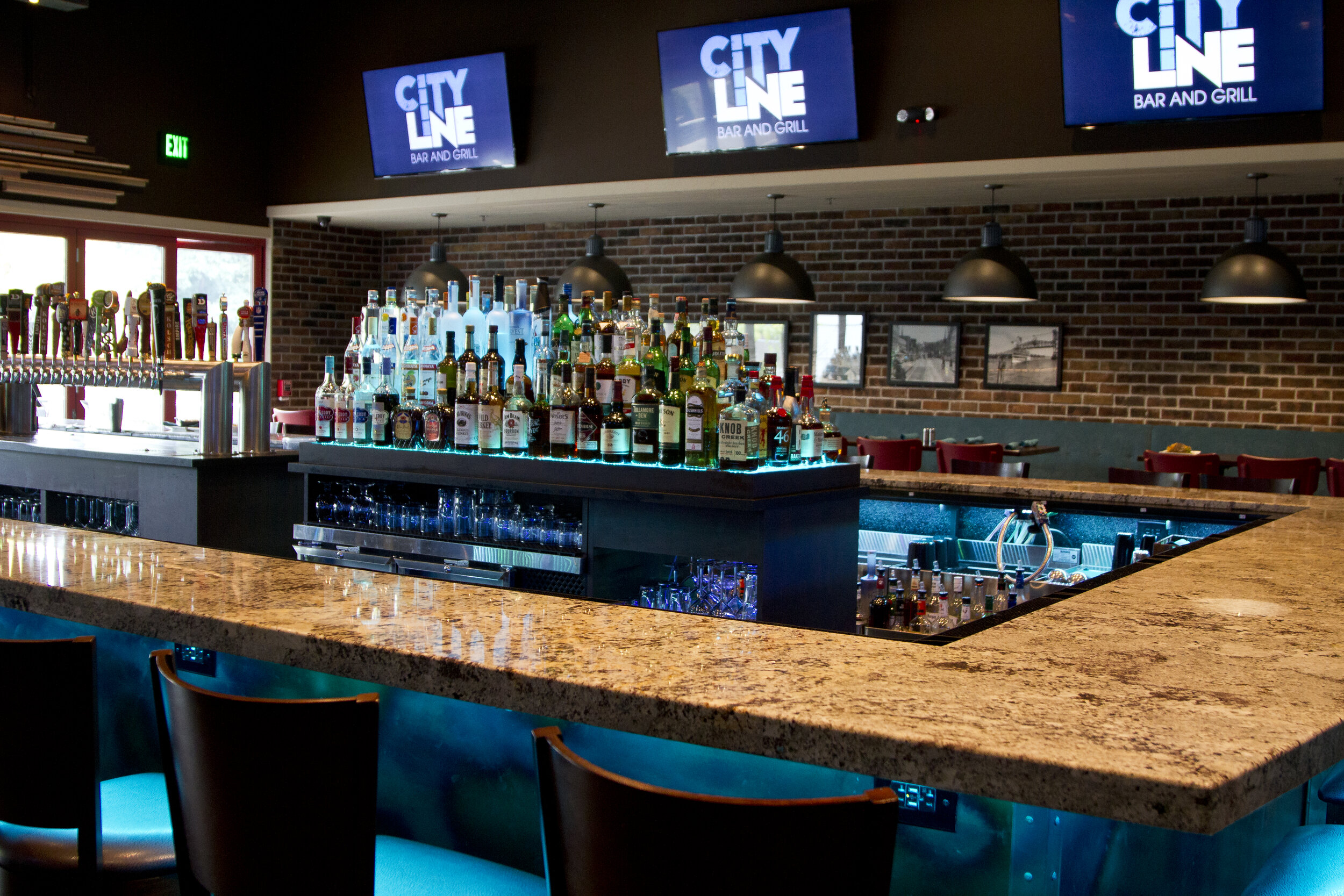 City Line Bar & Grill