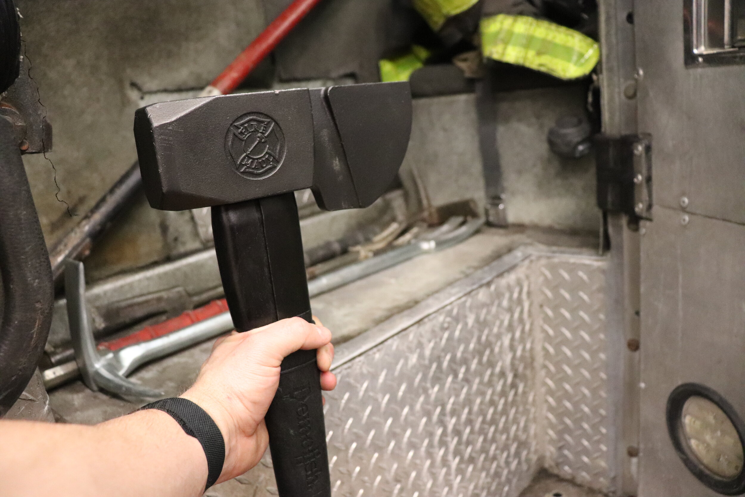 MAULER - COMPOSITE HANDLE — FIRE MAUL TOOLS