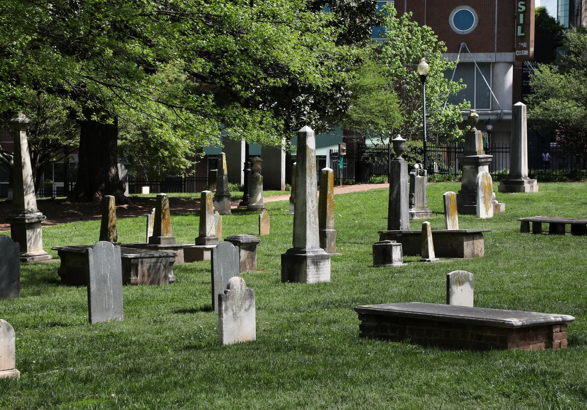 Historic Elmwood Pinewood Cemetery