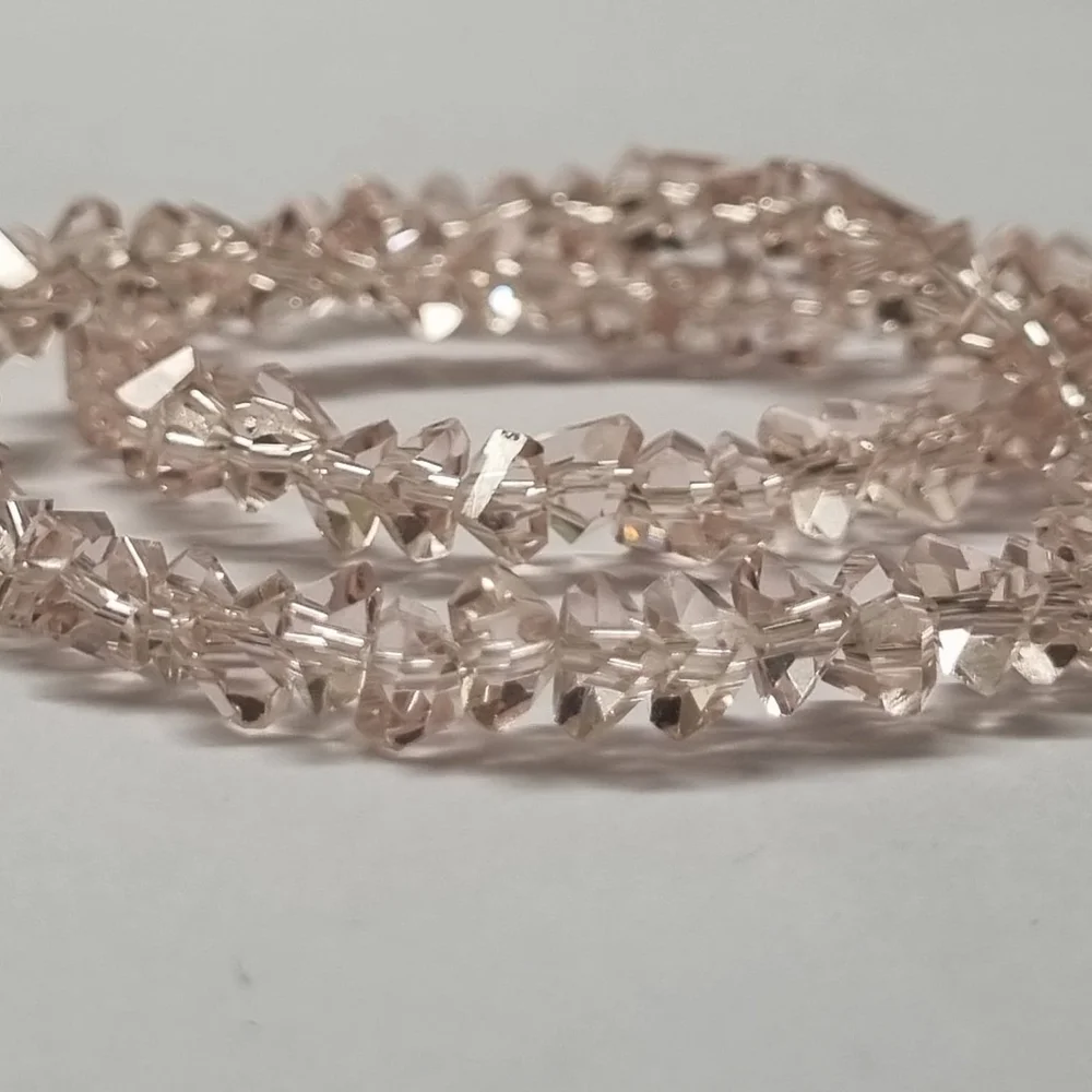 ULTIMATE CRAFT - Small Diamond Shaped Beads (Cream) — ULTIMATE CRAFT ...
