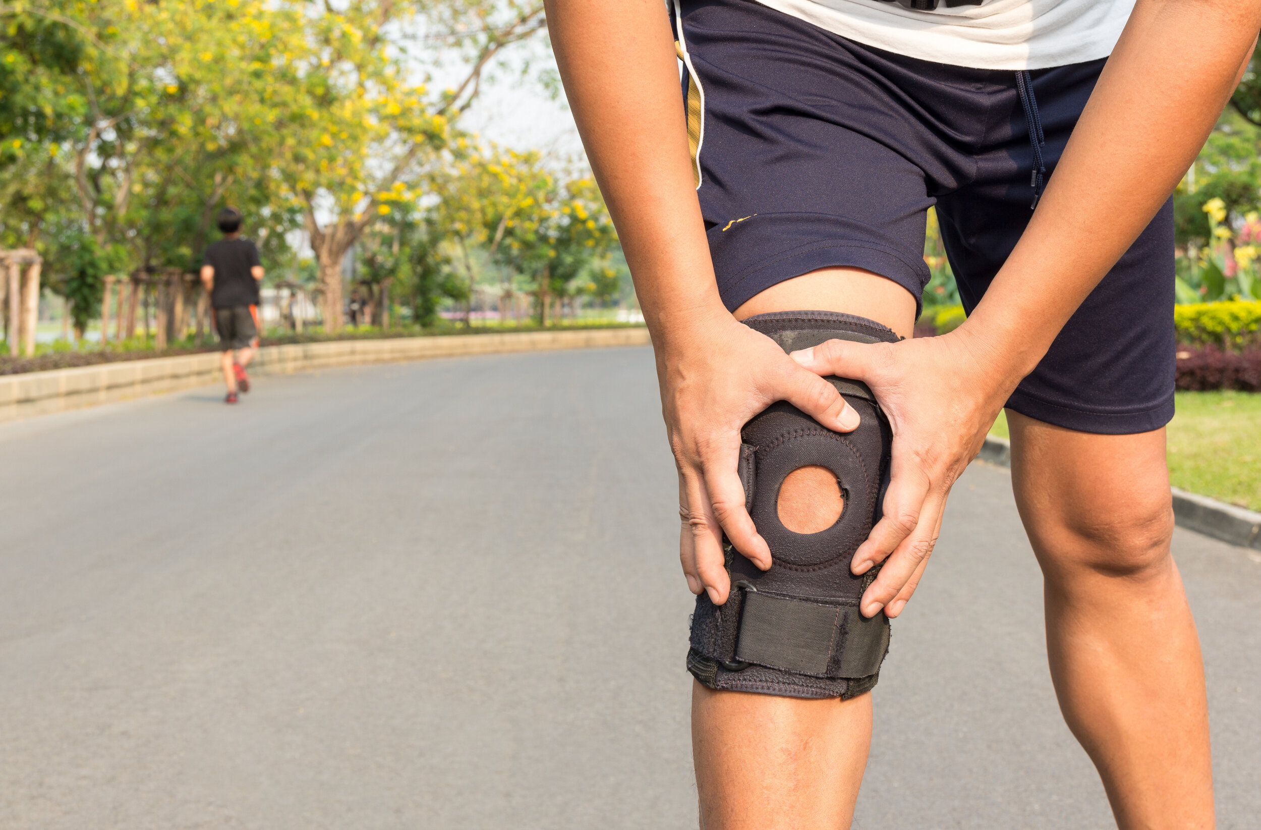 Why Does My Knee Keep Giving Out? — Dr. Bill Sterett