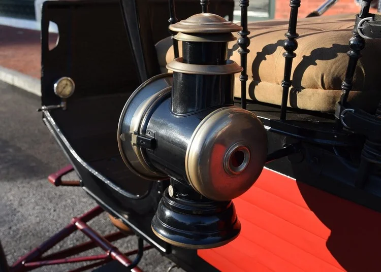1900 Locomobile — Audrain Auto Museum