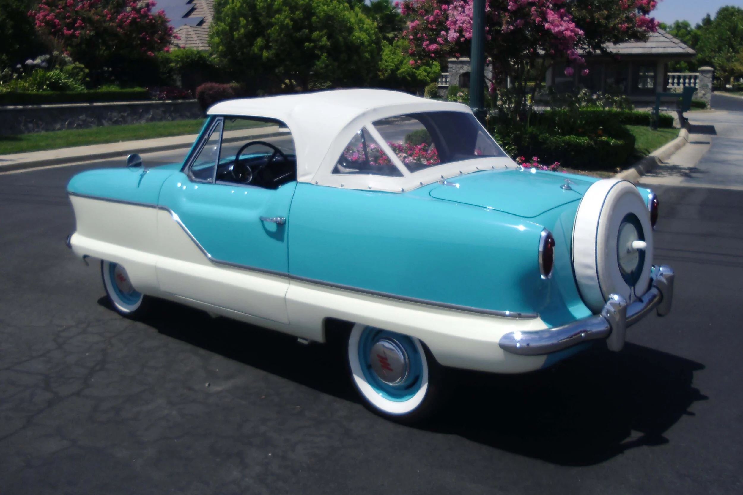 1959 Nash Metropolitan — Audrain Auto Museum